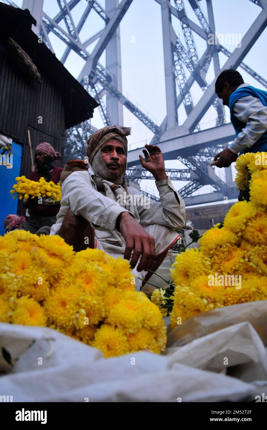 Mallick Ghat is one of the biggest flower markets in Asia. Early ...