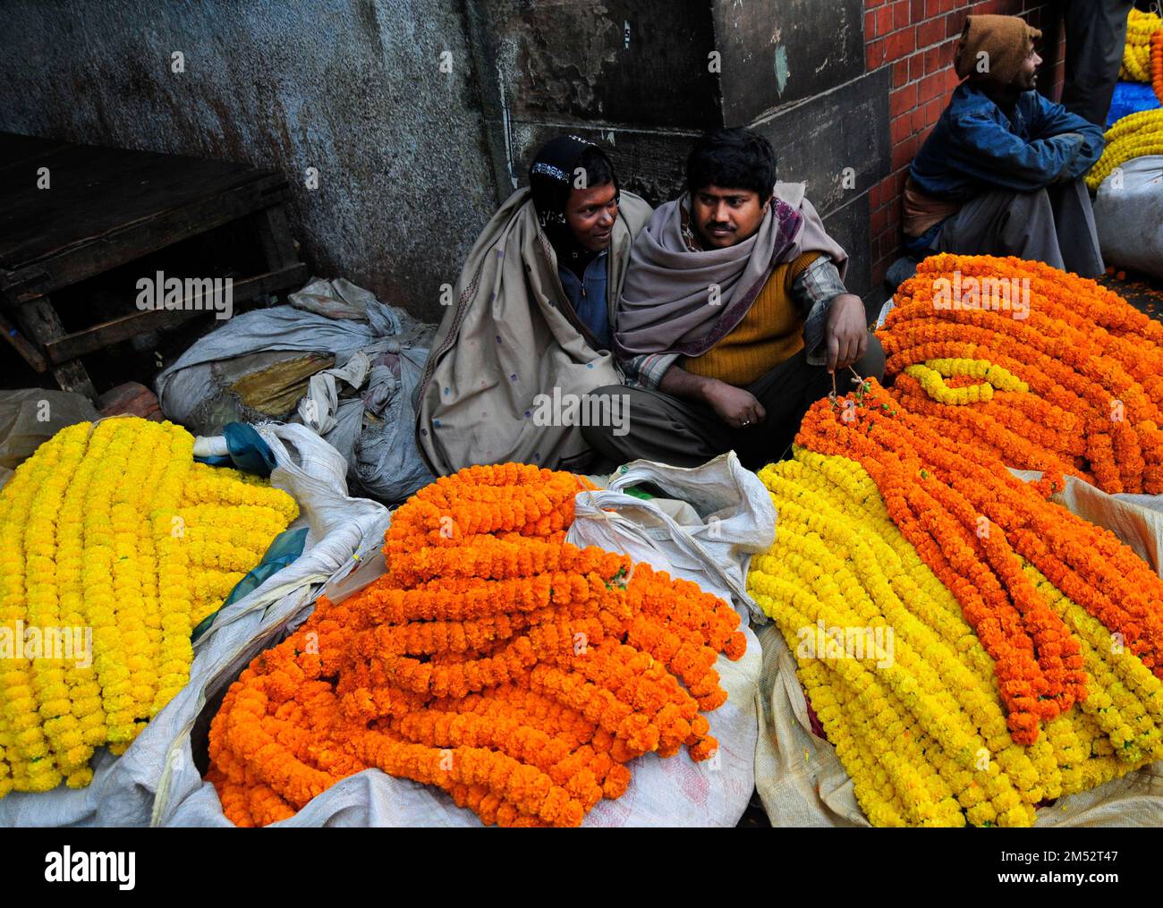 Mallick Ghat is one of the biggest flower markets in Asia. Early ...