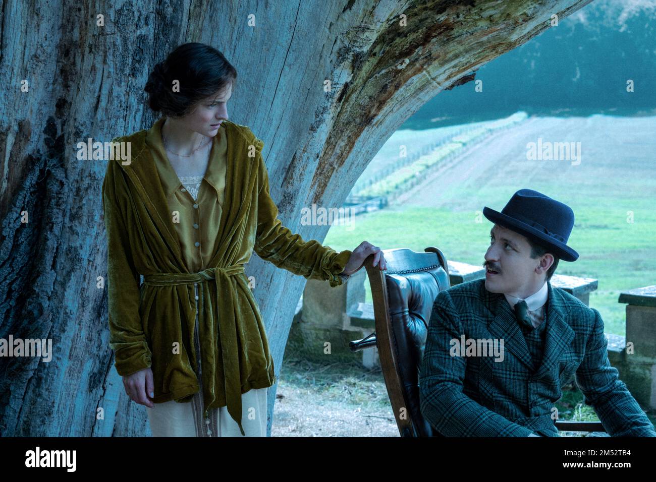 EMMA CORRIN and MATTHEW DUCKETT in LADY CHATTERLEY'S LOVER (2022 ...