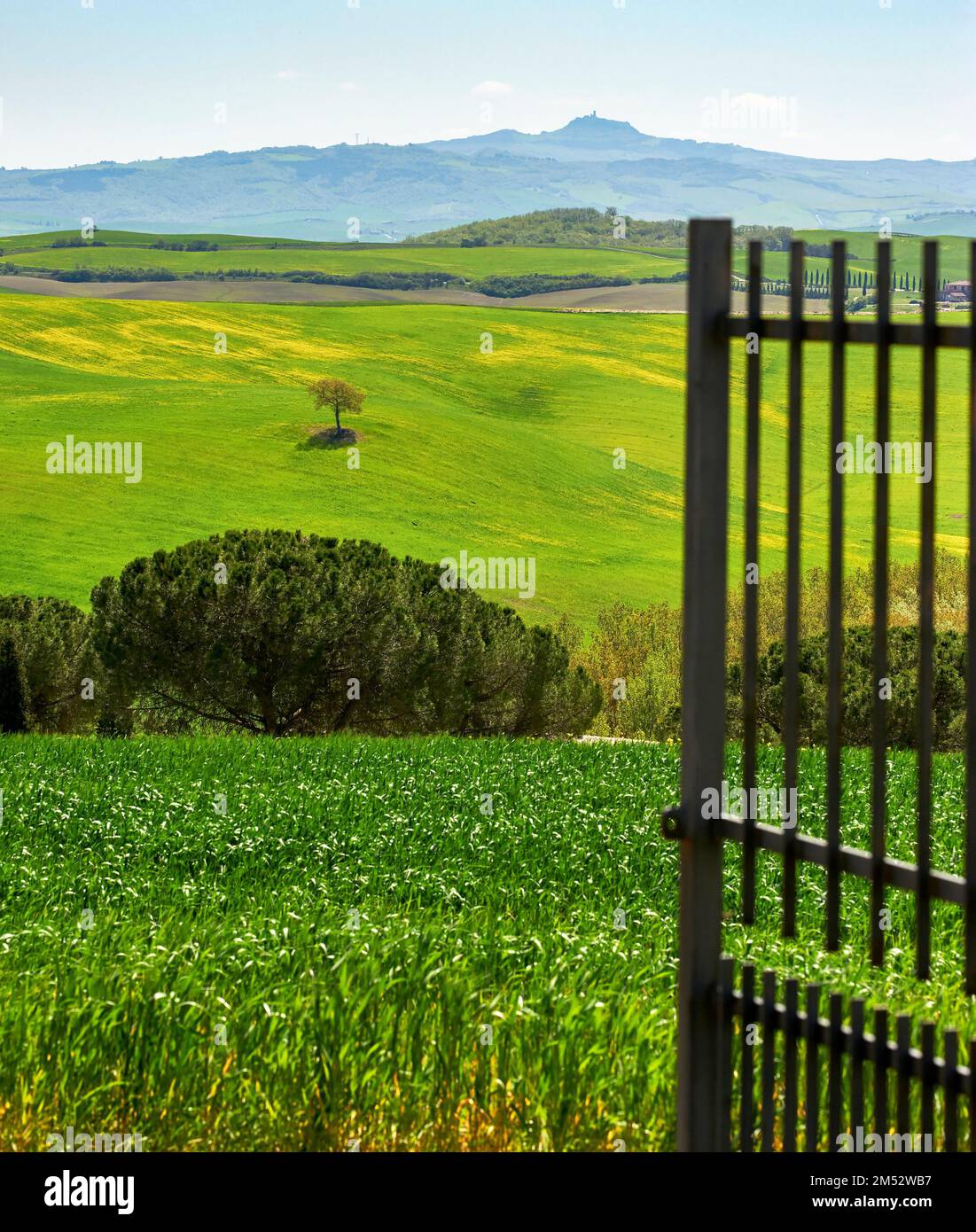 Vast environment hi-res stock photography and images - Alamy