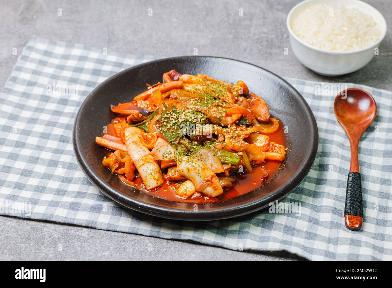 Korean food Stir-fried Squid, ojingeobokkeum : Squid stir-fried with ...