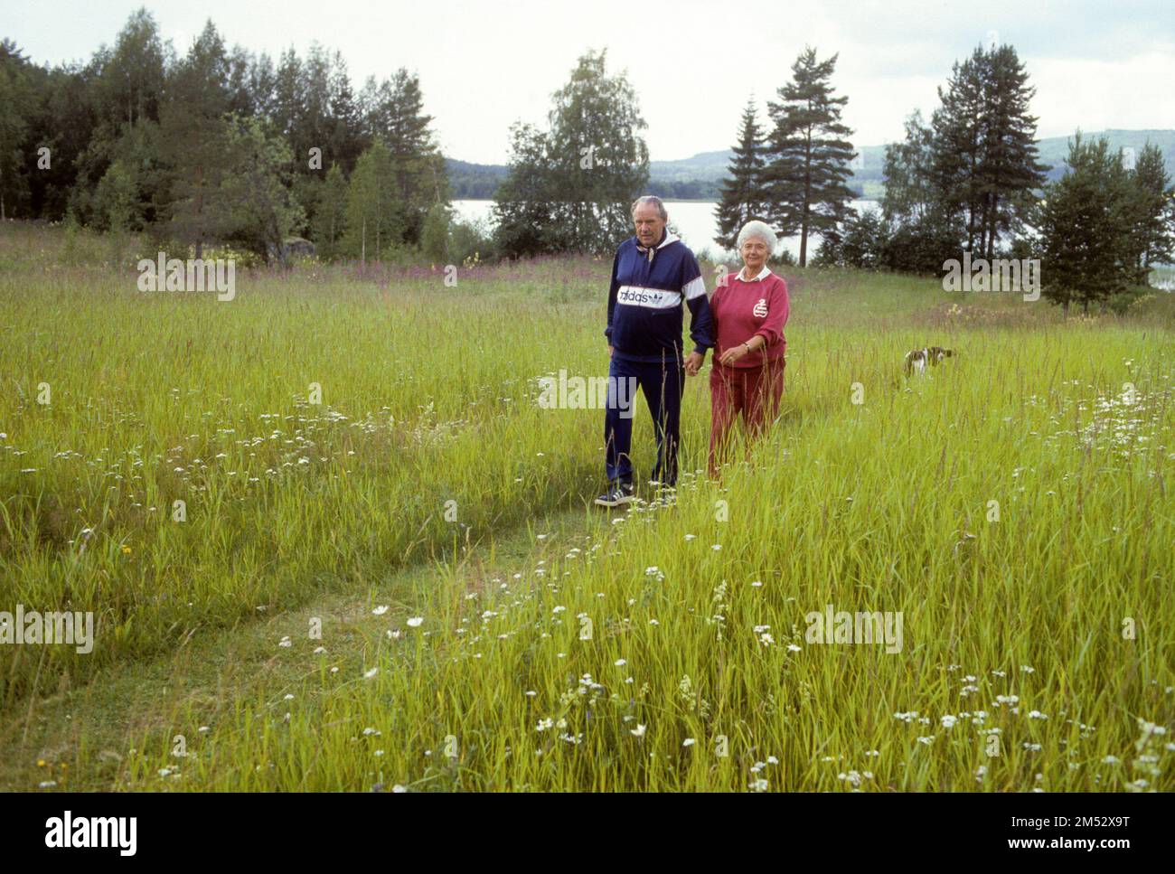 GUNDER HÄGG former Swedish runner in middle distance together with wife ...