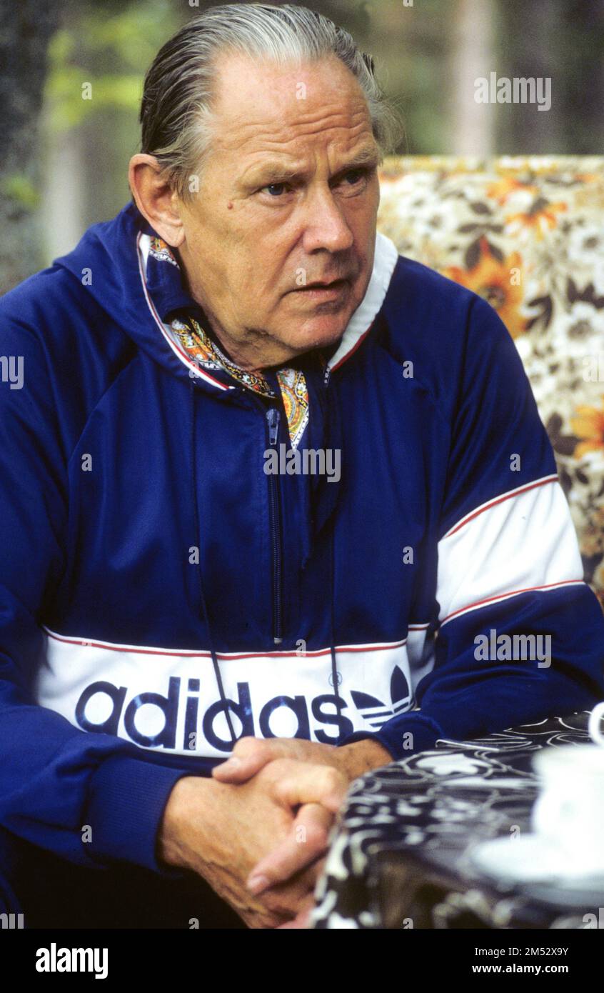 GUNDER HÄGG former Swedish runner in middle distance together with wife ...