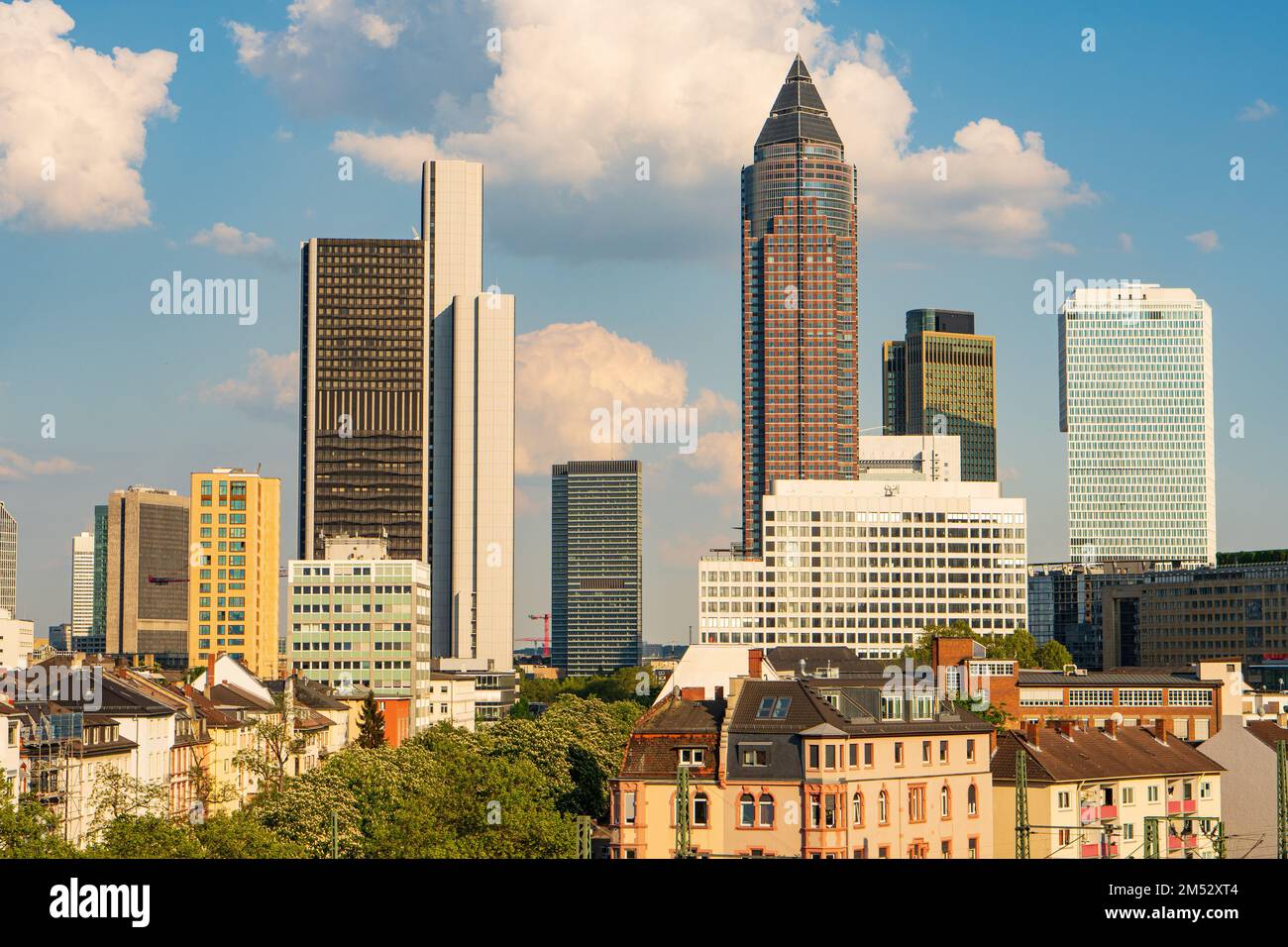 Cityscape with financial district and tower of the frankfurt cathedral hi-res stock photography ...