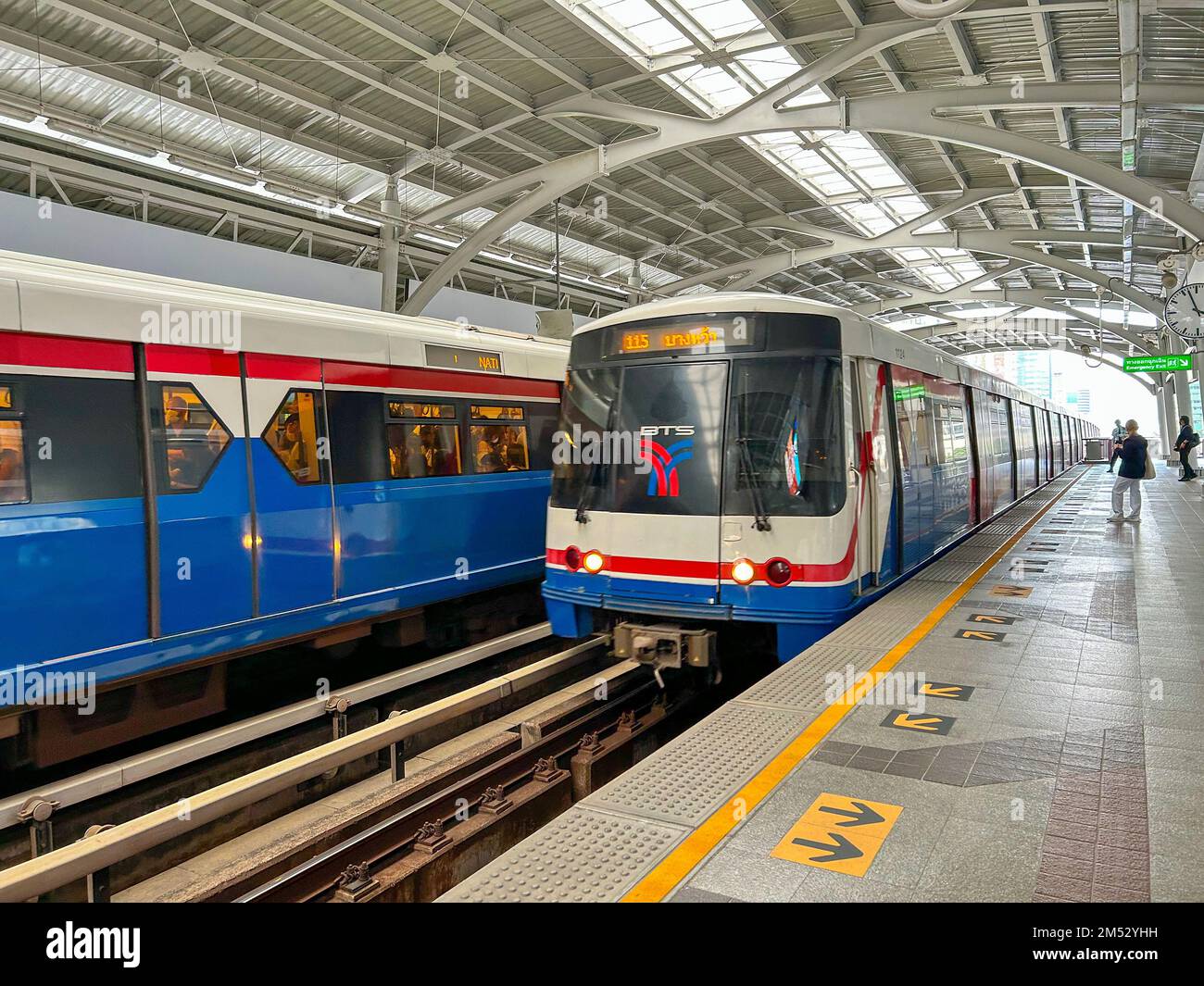 Inside of bangkok metro hi-res stock photography and images - Alamy
