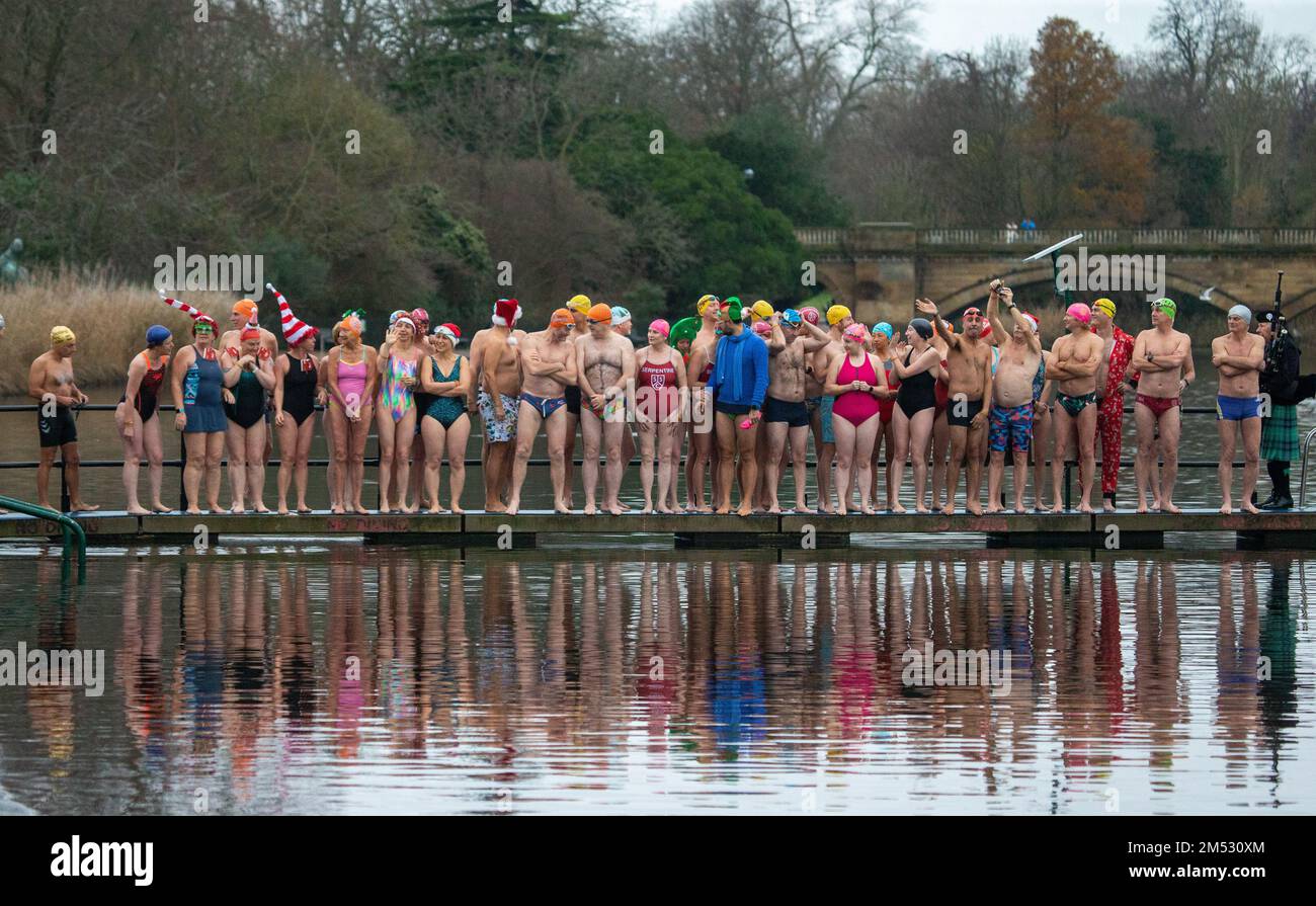 London, England, UK. 25th Dec, 2022. Swimmers of the Serpentine ...