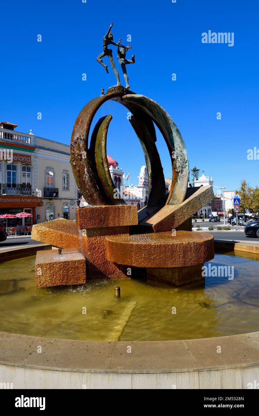 Roundabout with fountain hi-res stock photography and images - Alamy