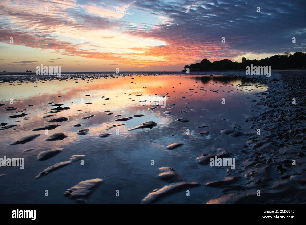 Beautiful shot isle wight hi-res stock photography and images - Alamy