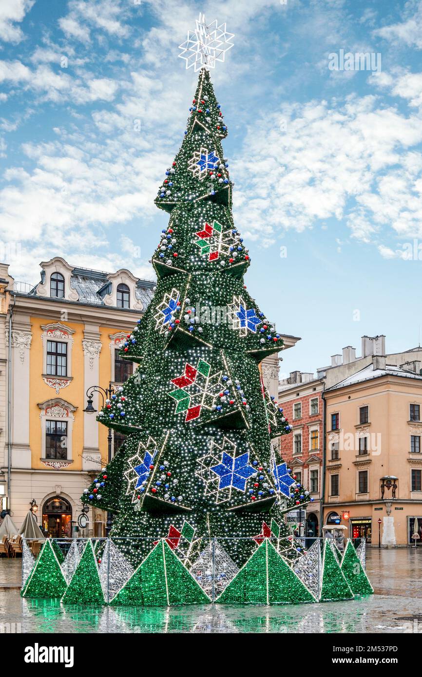 Outdoor Christmas tree at the Main Market Square in Krakow, Poland ...