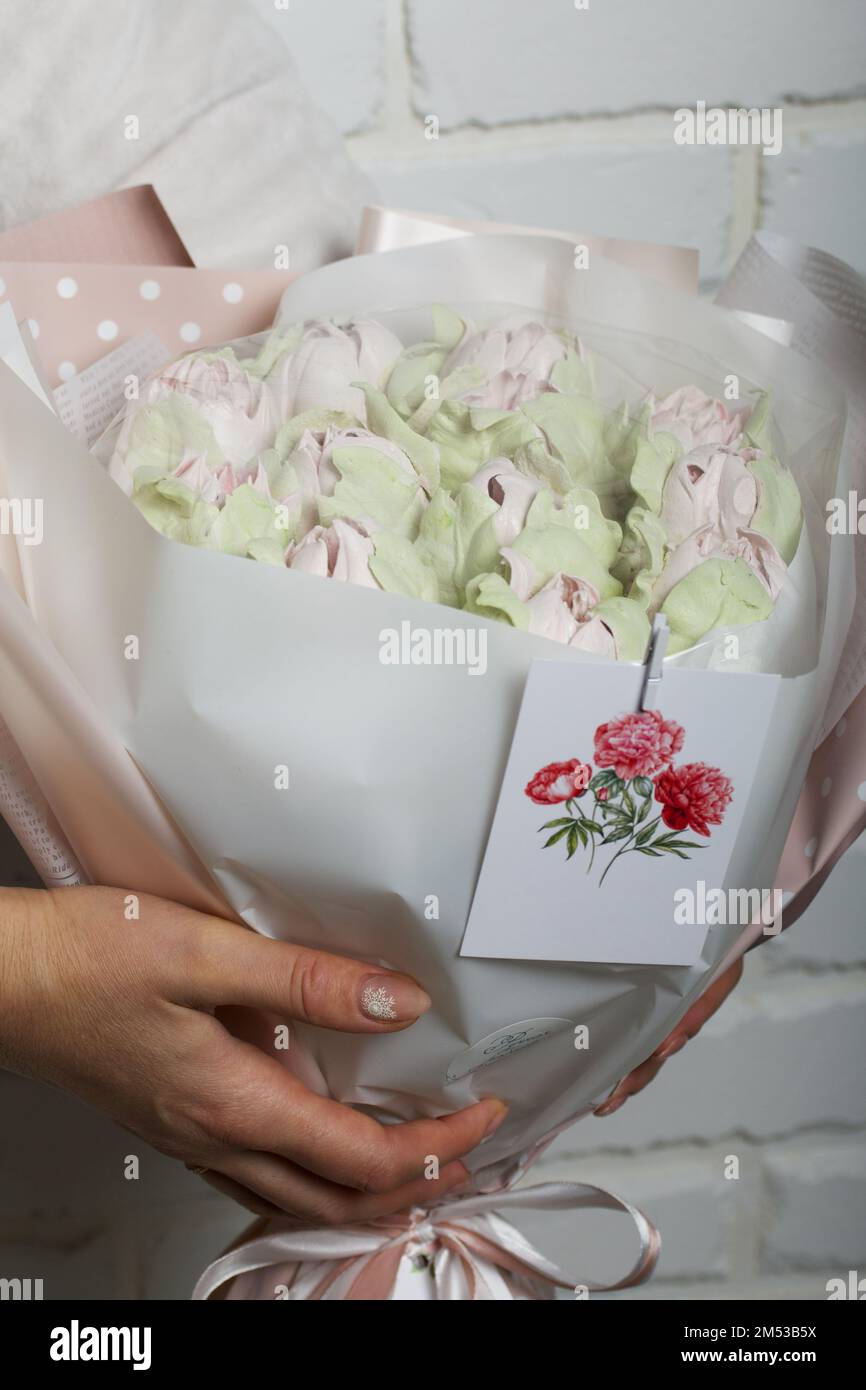 Marshmallow bouquet. Zephyr tulips. Natural homemade marshmallow ...
