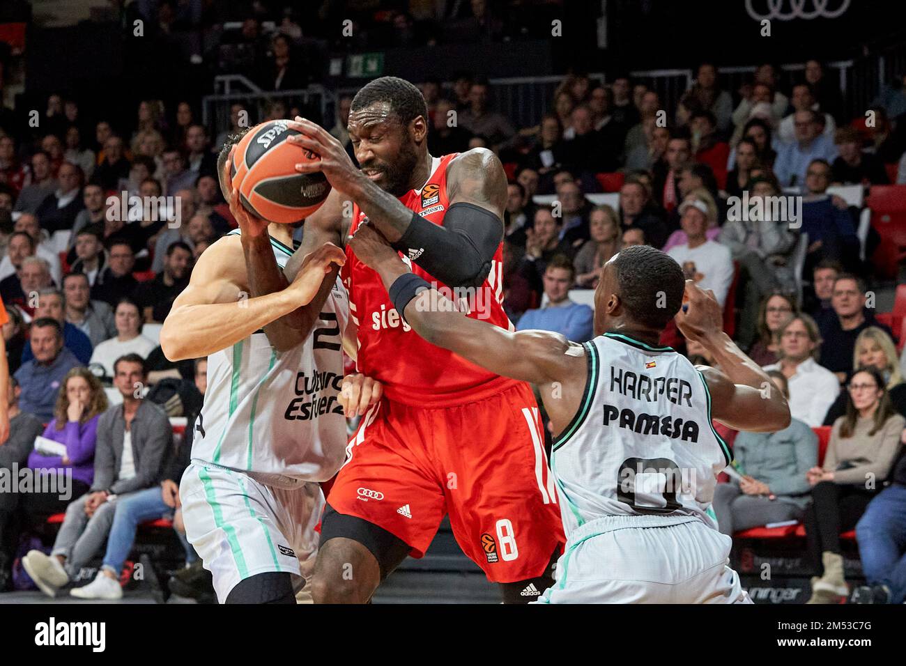 2022/2023 FIBA EuroLeague | München FC Bayern vs Valencia Basket Club ...