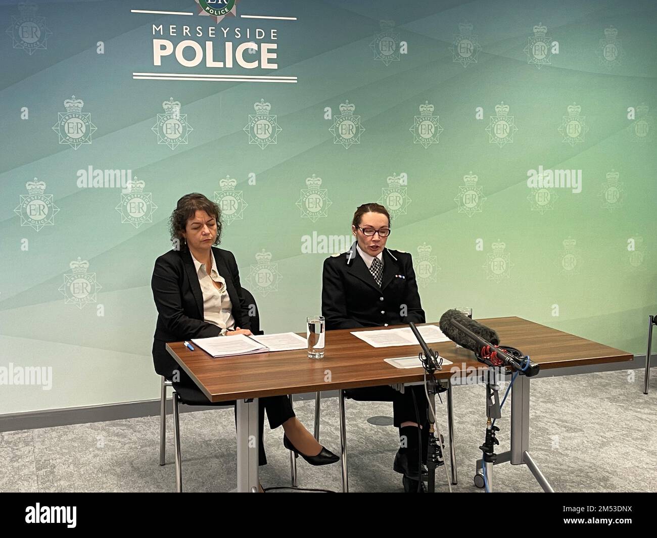 Chef de la police adjoint de la police du merseyside Banque de ...