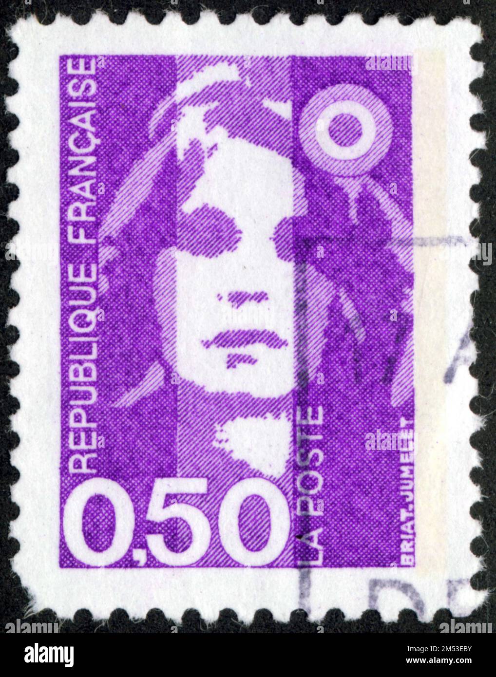 TIMBRE OBLITÉRÉ MARIANNE VIOLET. RÉPUBLIQUE FRANÇAISE. LA POSTE. 0,50 ...