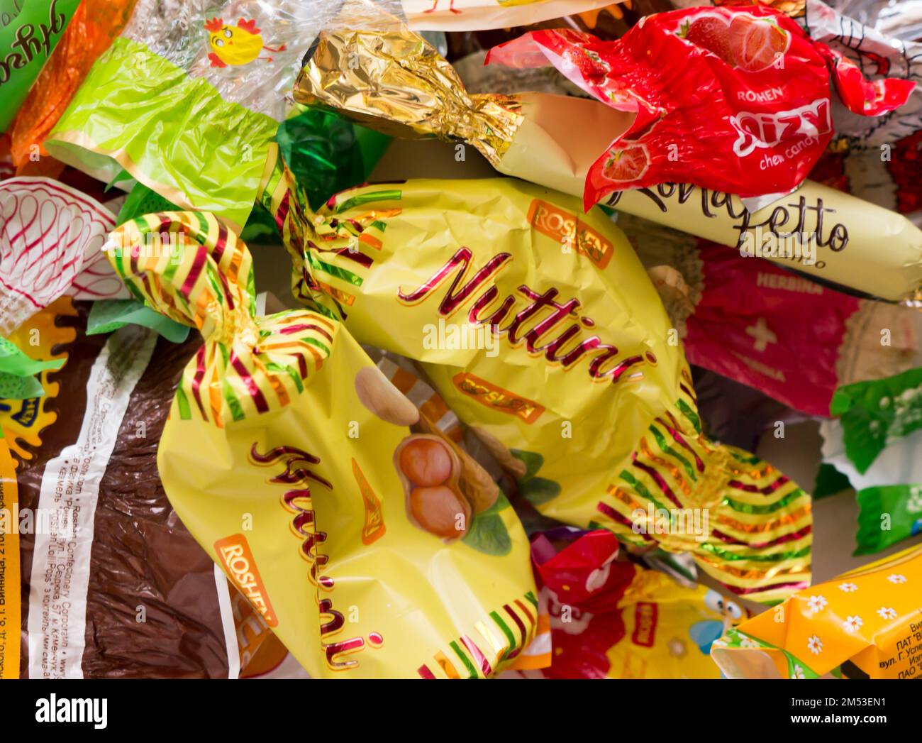 Candy Roshen. Roshen Confectionery Corporation is a Ukrainian leading ...