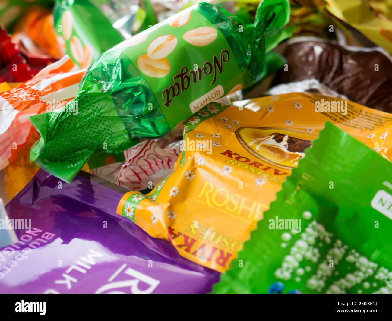 Candy Roshen. Roshen Confectionery Corporation is a Ukrainian leading ...