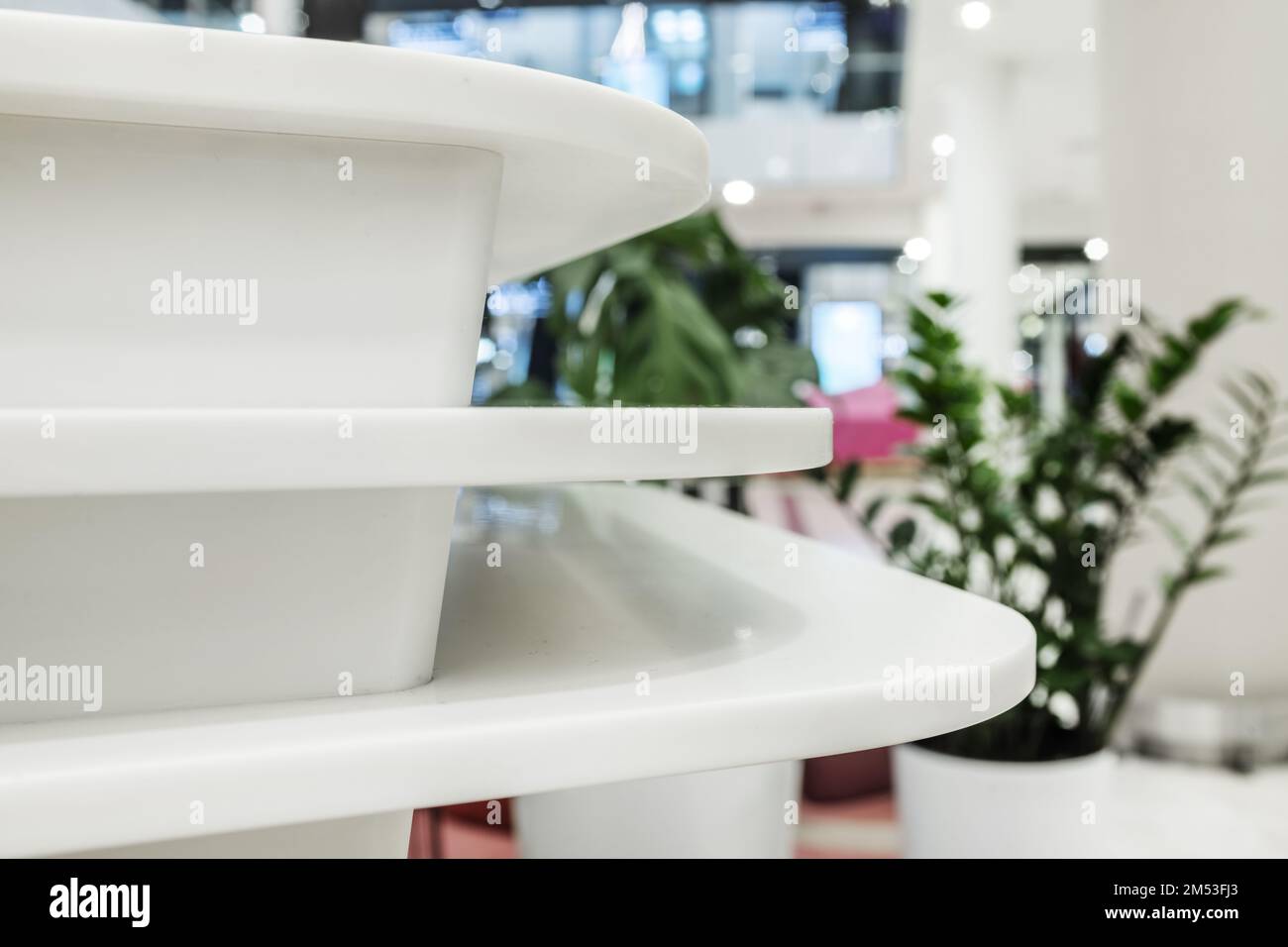 Inside reception desk hi-res stock photography and images - Alamy