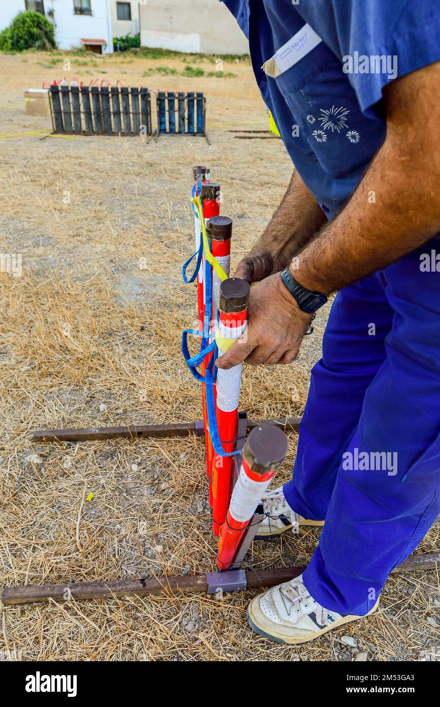 Preparation and configuration of professional fireworks projectiles ...