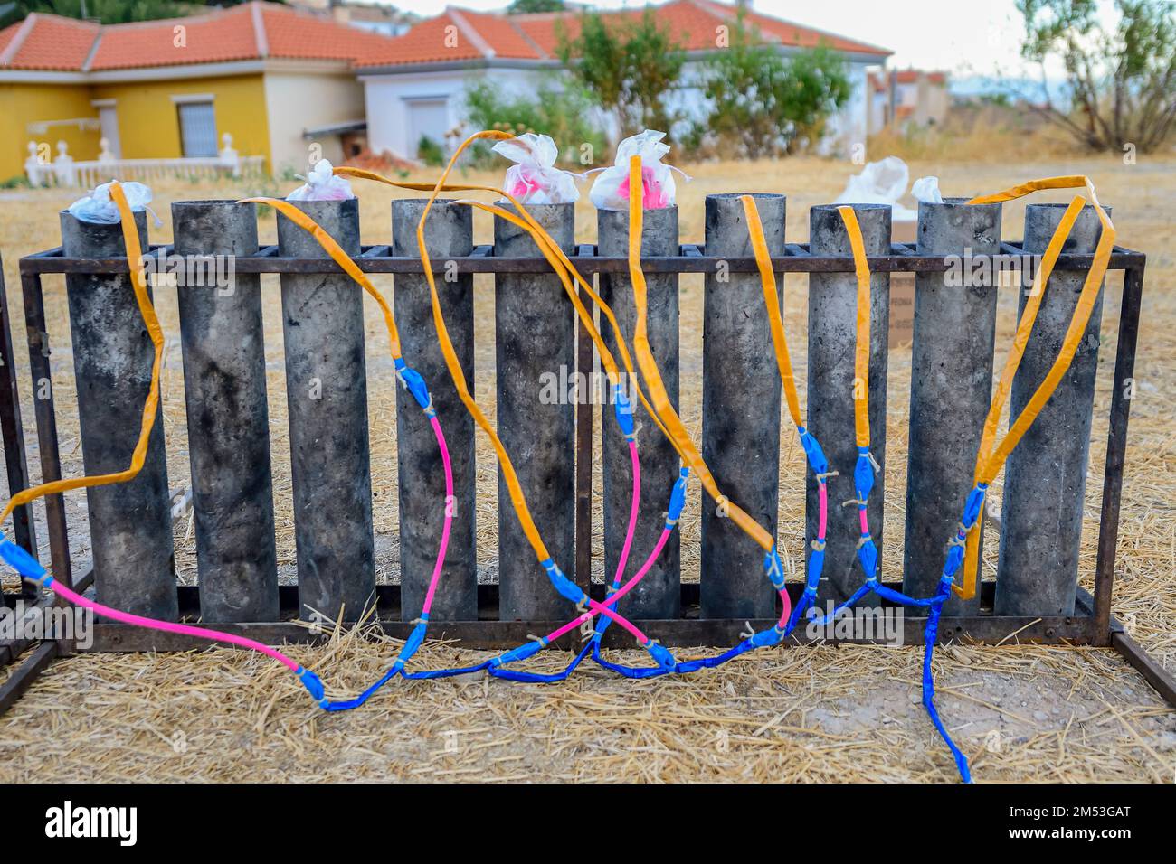 Preparation and configuration of professional fireworks projectiles ...