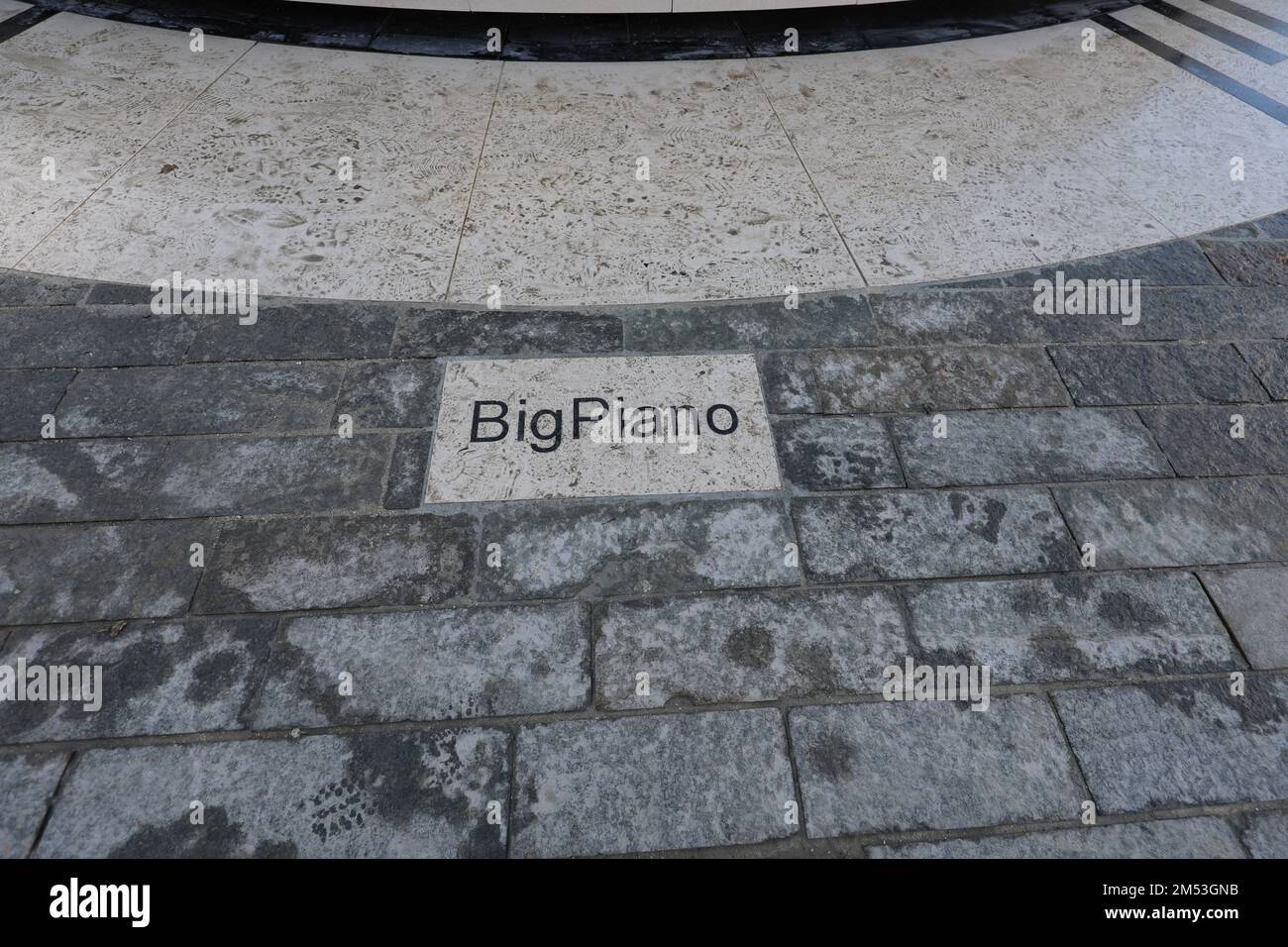 "BigPiano" The work of art created by Remo Saraceni is a fountain ...