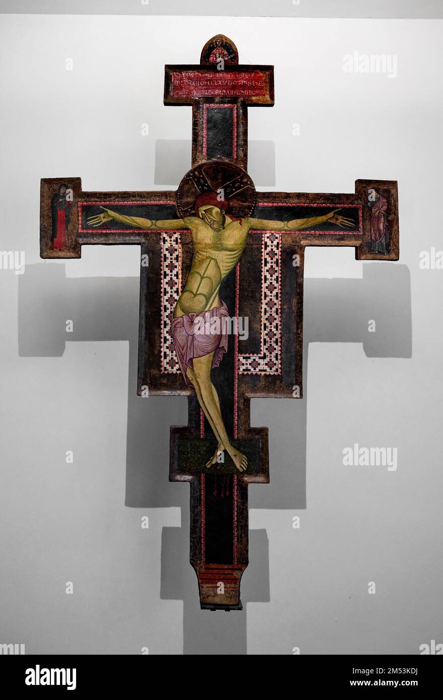 Croce sagomata con Cristo crocifisso, la Vergine Addolorata e S ...