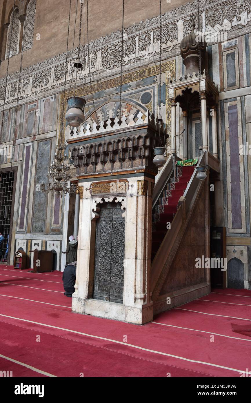 Sultan mosque interior cairo egypt hi-res stock photography and images ...