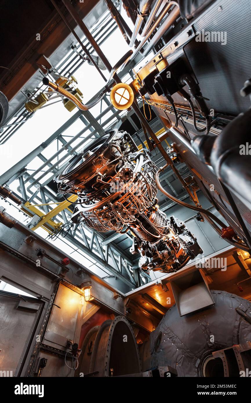 Installation of a gas turbine engine to generate electricity after ...