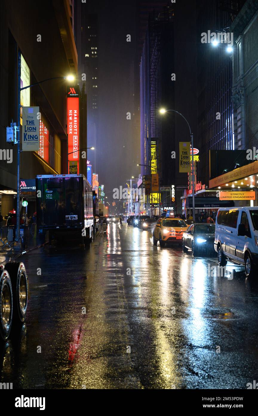 A rain on the streets at night in New York City Stock Photo - Alamy