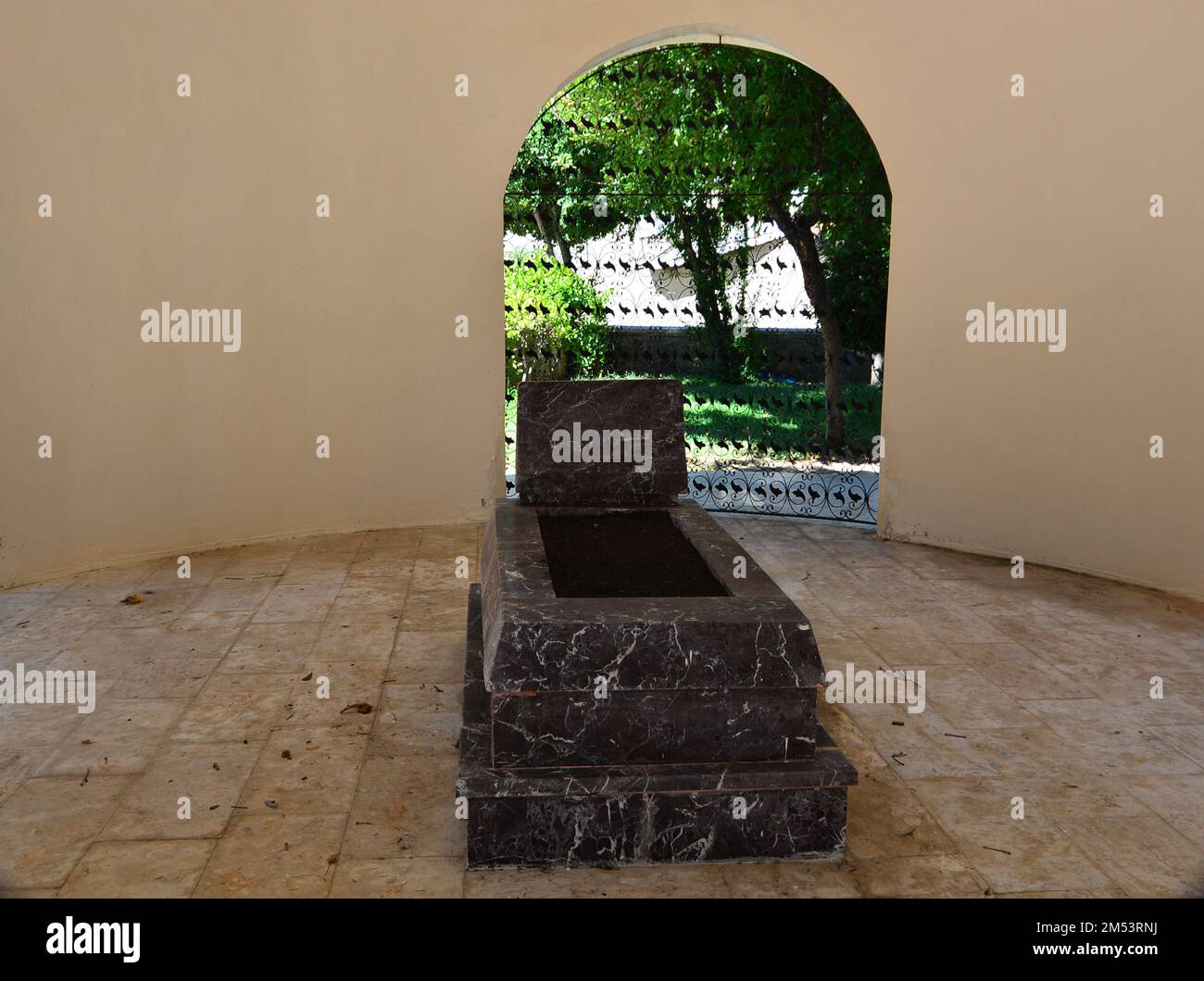 Imam tomb hi-res stock photography and images - Alamy