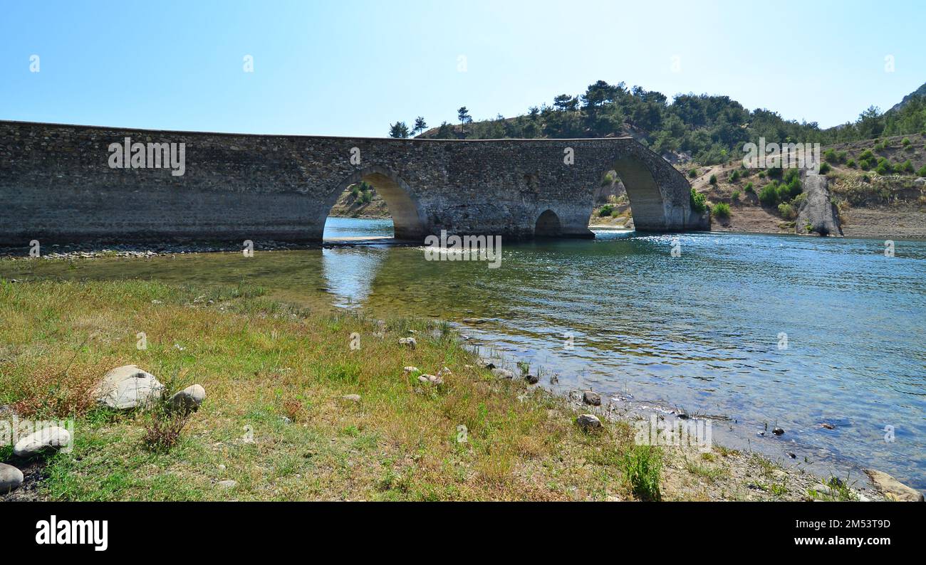 Six arches bridge hi-res stock photography and images - Alamy