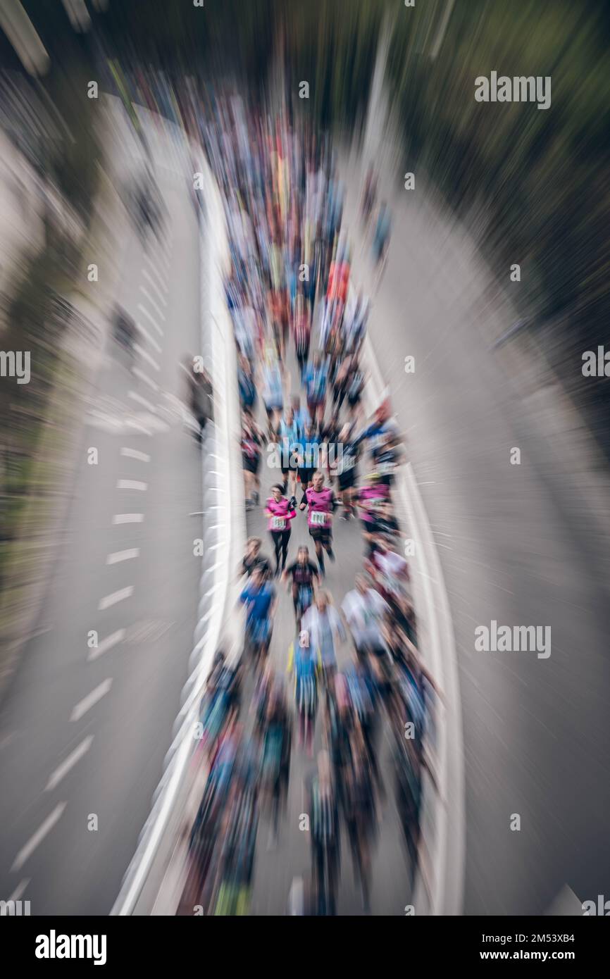 Crowd of runners with motion effect Stock Photo - Alamy