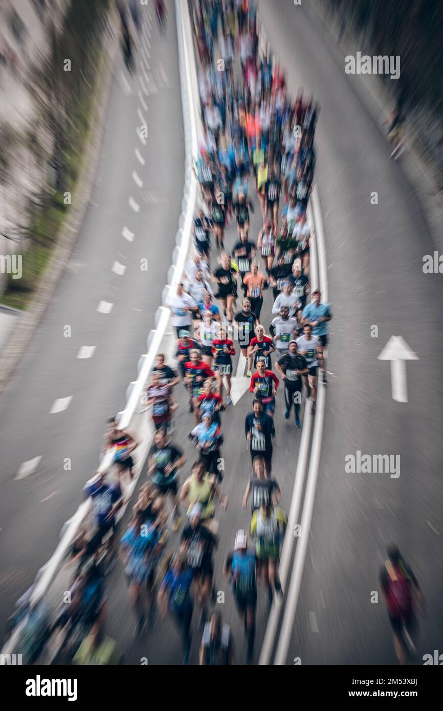 Crowd of runners with motion effect Stock Photo - Alamy