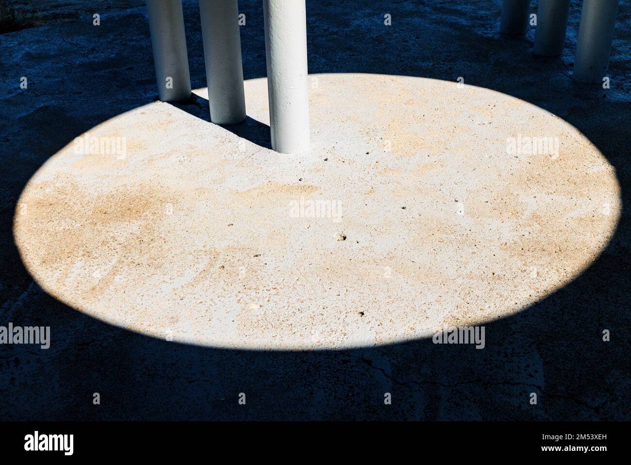 Abstract patterns of sun and shade on concrete structure Stock Photo ...