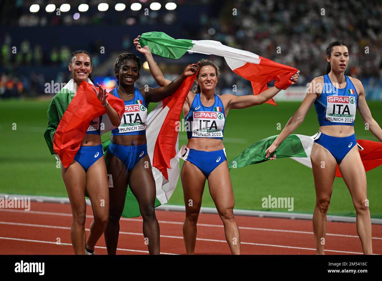 4x100 women's relay race Bronze Medal (Zaynab Dosso, Dalia Kaddari ...
