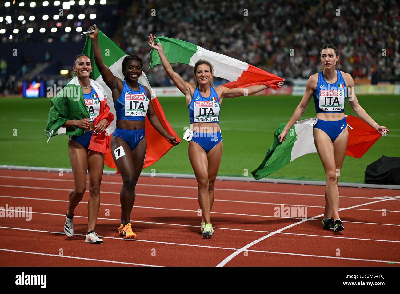 4x100 women's relay race Bronze Medal (Zaynab Dosso, Dalia Kaddari ...