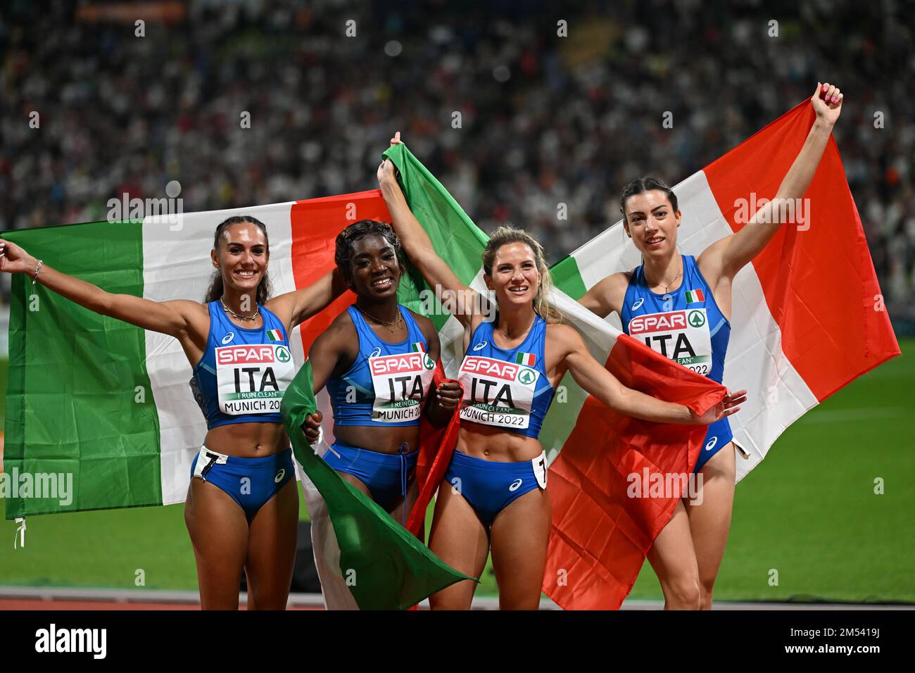 4x100 women's relay race Bronze Medal (Zaynab Dosso, Dalia Kaddari ...