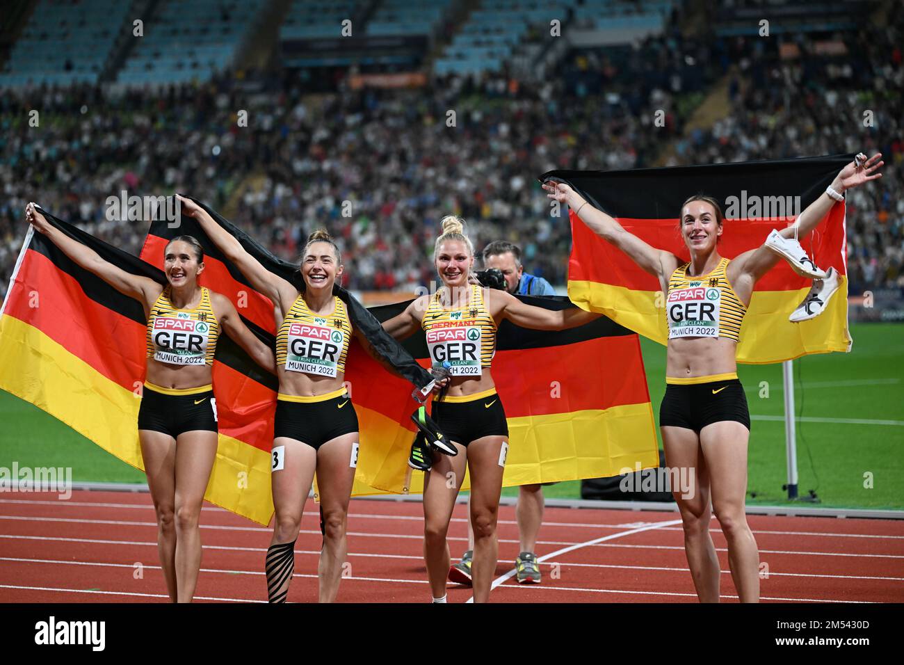 European Championship, final relay 4x100 ml, Lisa Meyer , Gina ...