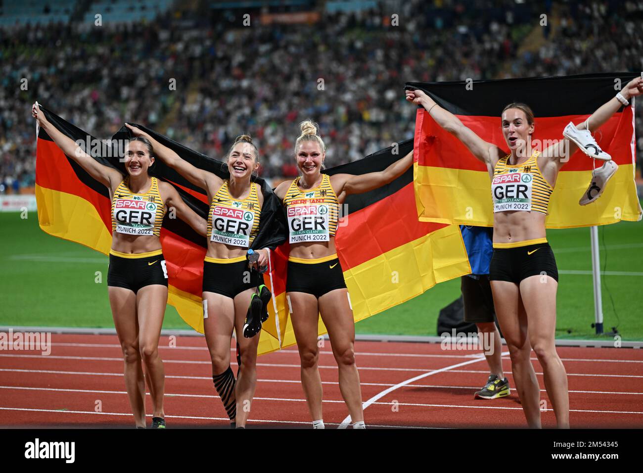European Championship, final relay 4x100 ml, Lisa Meyer , Gina ...