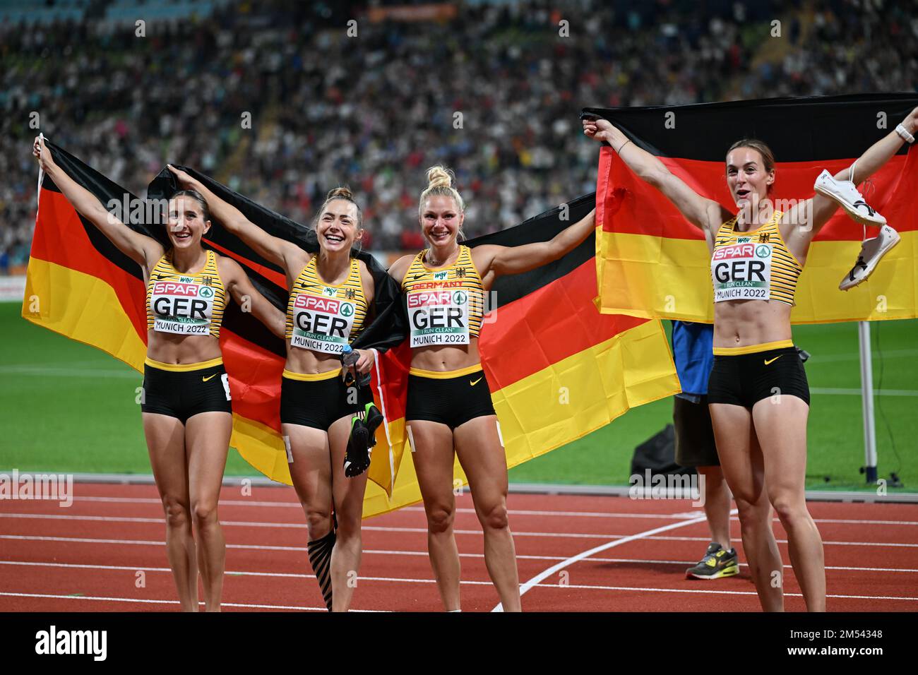 European Championship, final relay 4x100 ml, Lisa Meyer , Gina ...