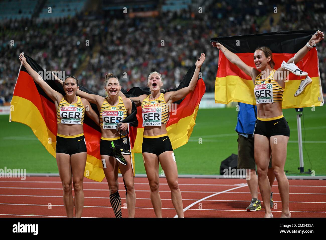 European Championship, final relay 4x100 ml, Lisa Meyer , Gina ...