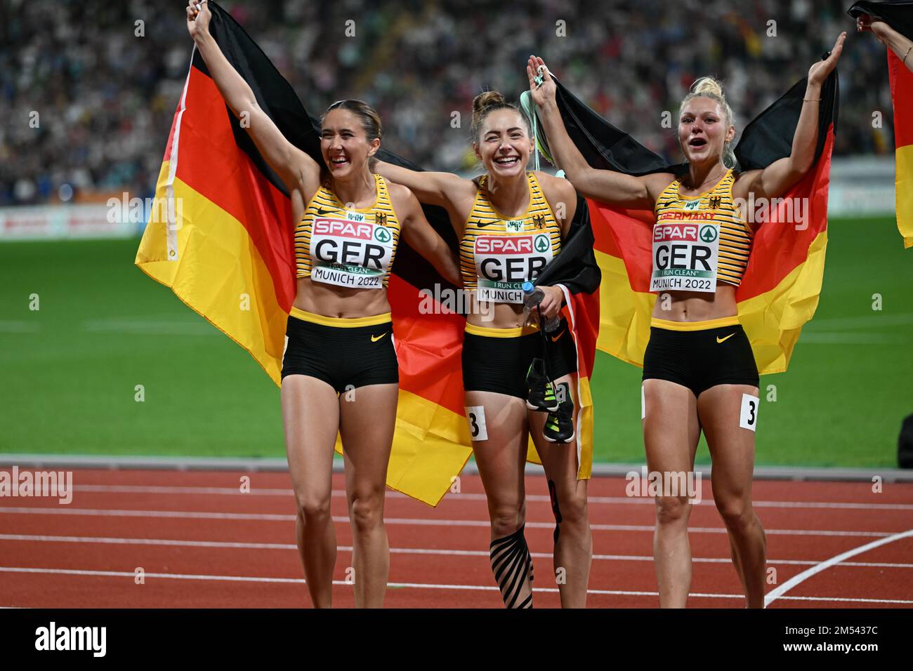 European Championship, final relay 4x100 ml, Lisa Meyer , Gina ...