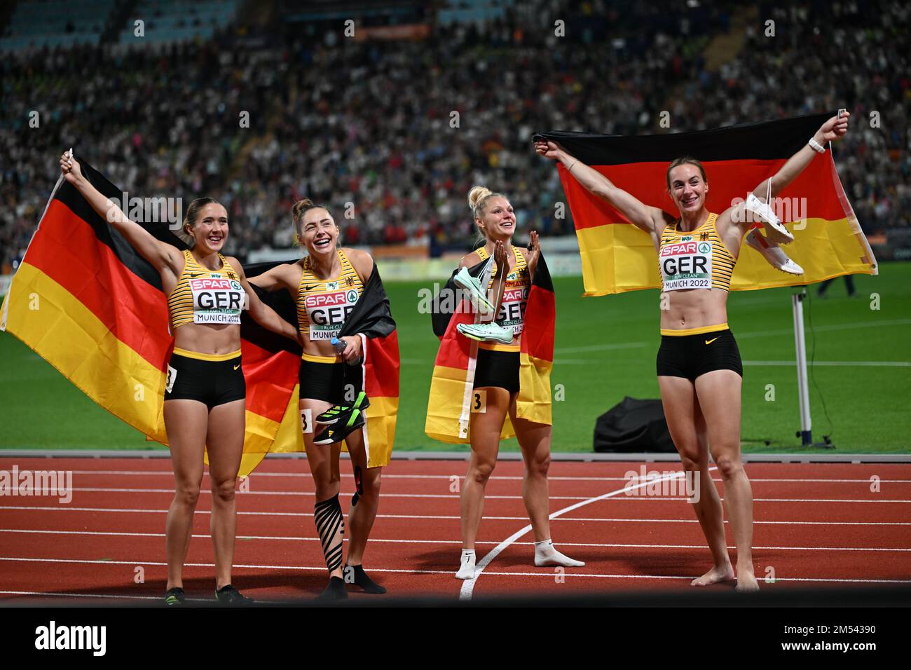 European Championship, final relay 4x100 ml, Lisa Meyer , Gina ...