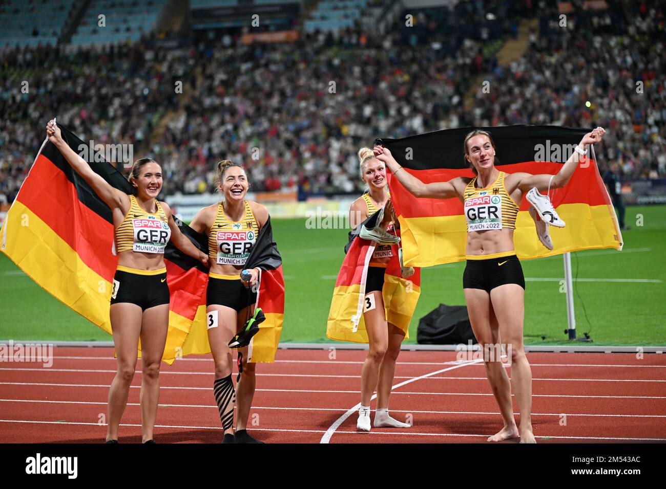 European Championship, final relay 4x100 ml, Lisa Meyer , Gina ...