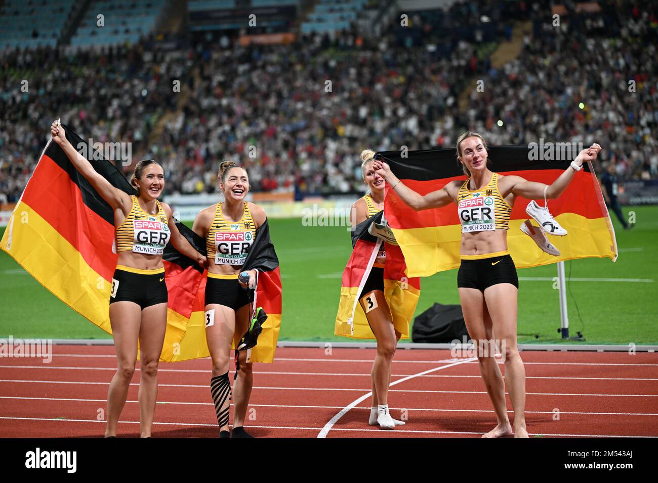 European Championship, final relay 4x100 ml, Lisa Meyer , Gina ...