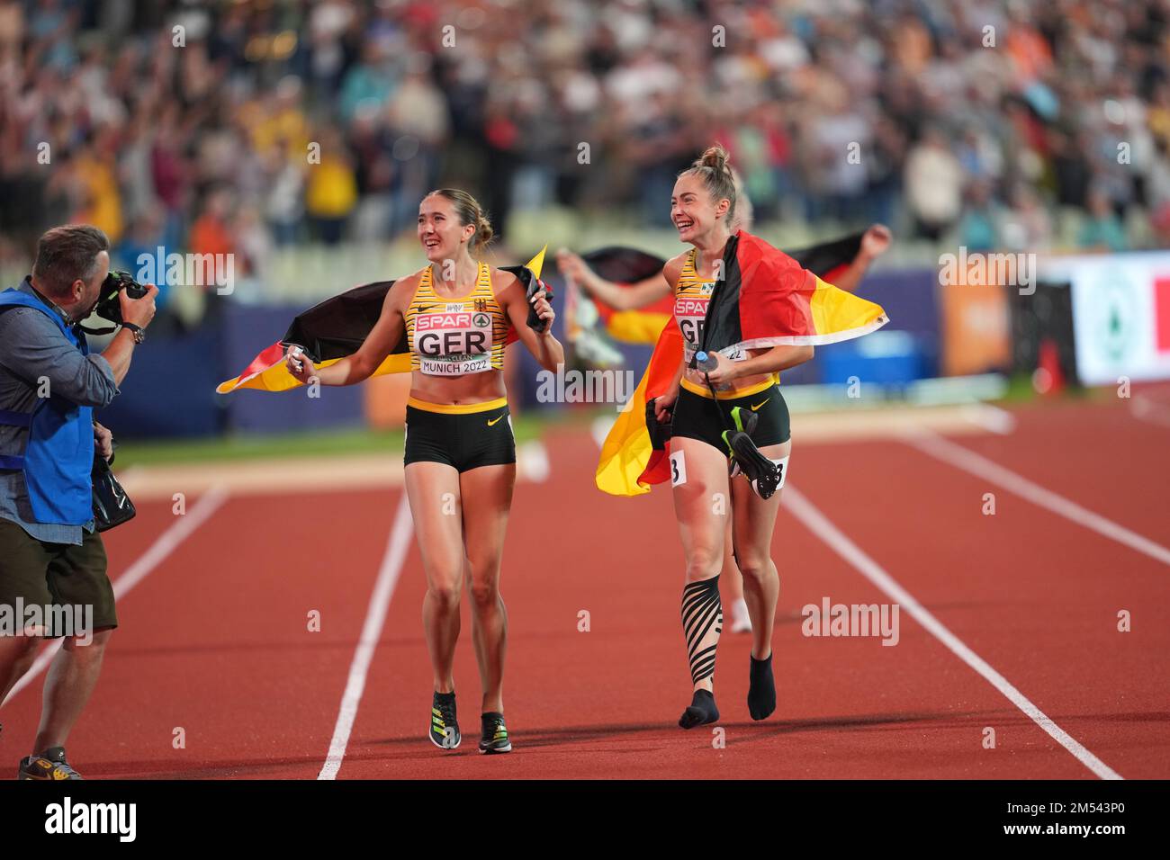 Women's 4x100 Relay Gold Medal (Gina Luckenkemper, Rebekka Hasse ...