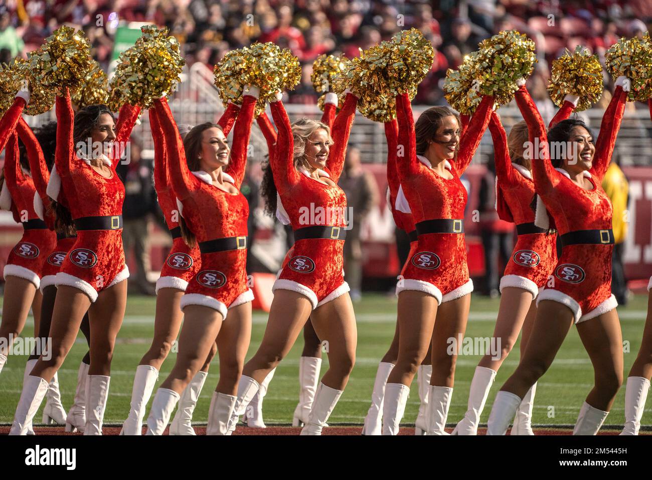 Washington commanders cheerleaders hi-res stock photography and images ...