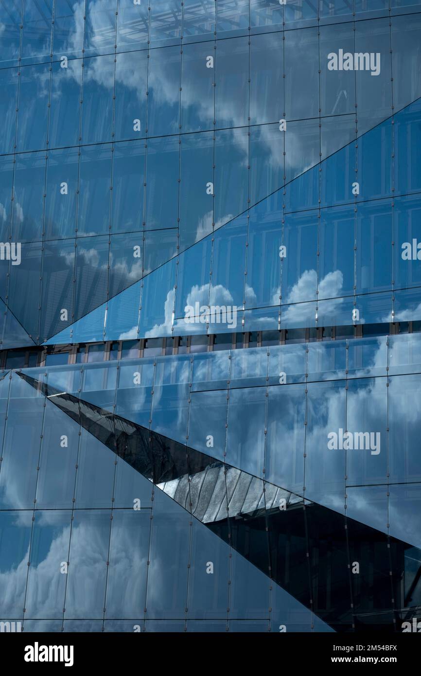 Germany, Berlin, 04. 03. 2020, Cube Berlin, am central railway station ...