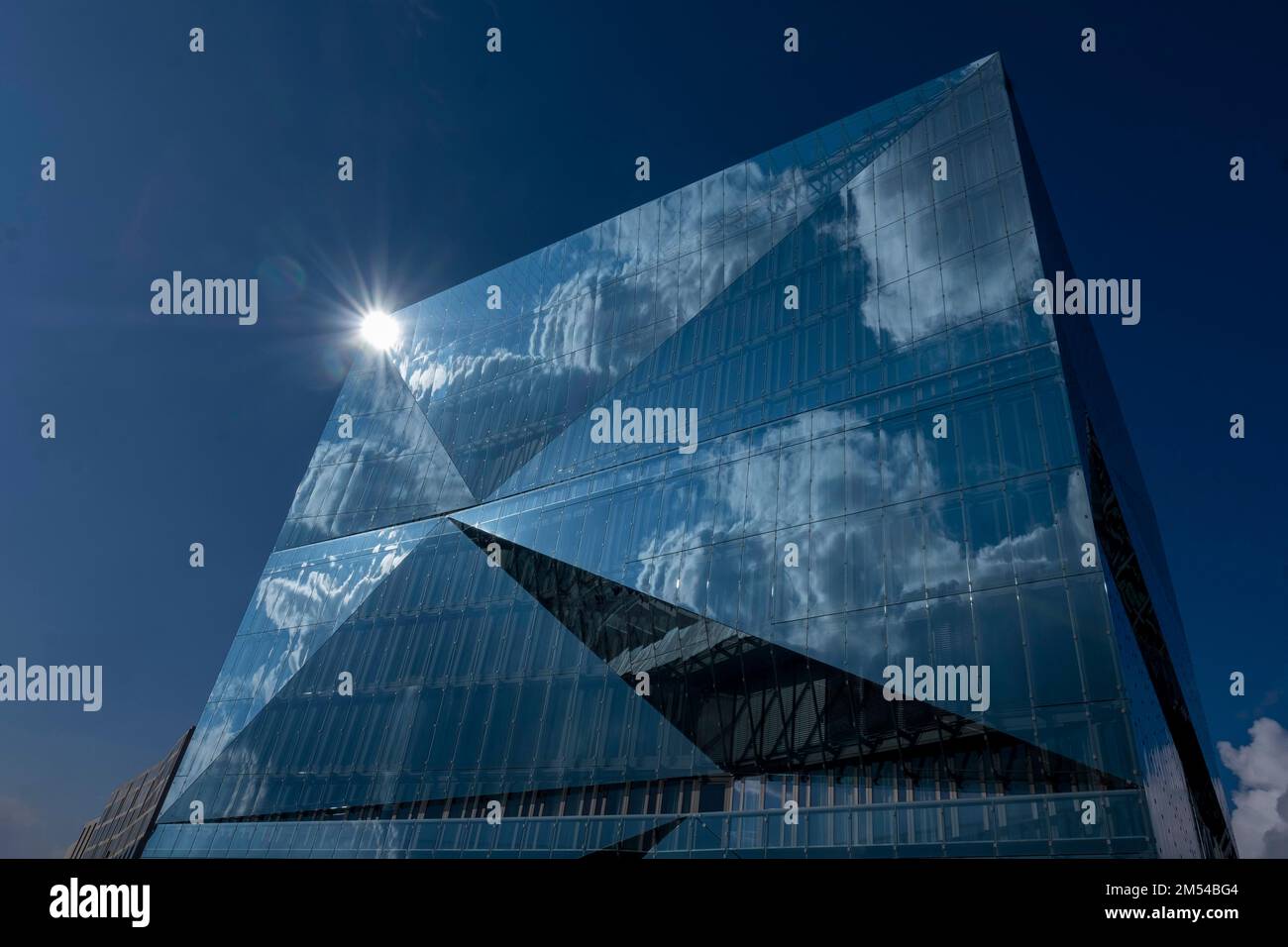 Berlin cube building berlin main railway station modern hi-res stock ...