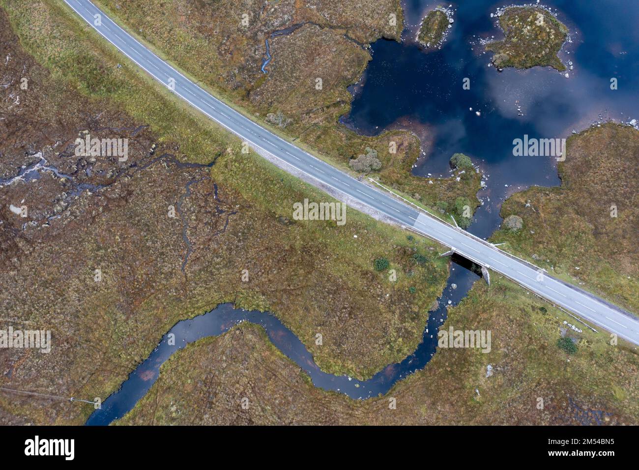 Aerial view, river course and banks, road from above, low tide, Glen ...