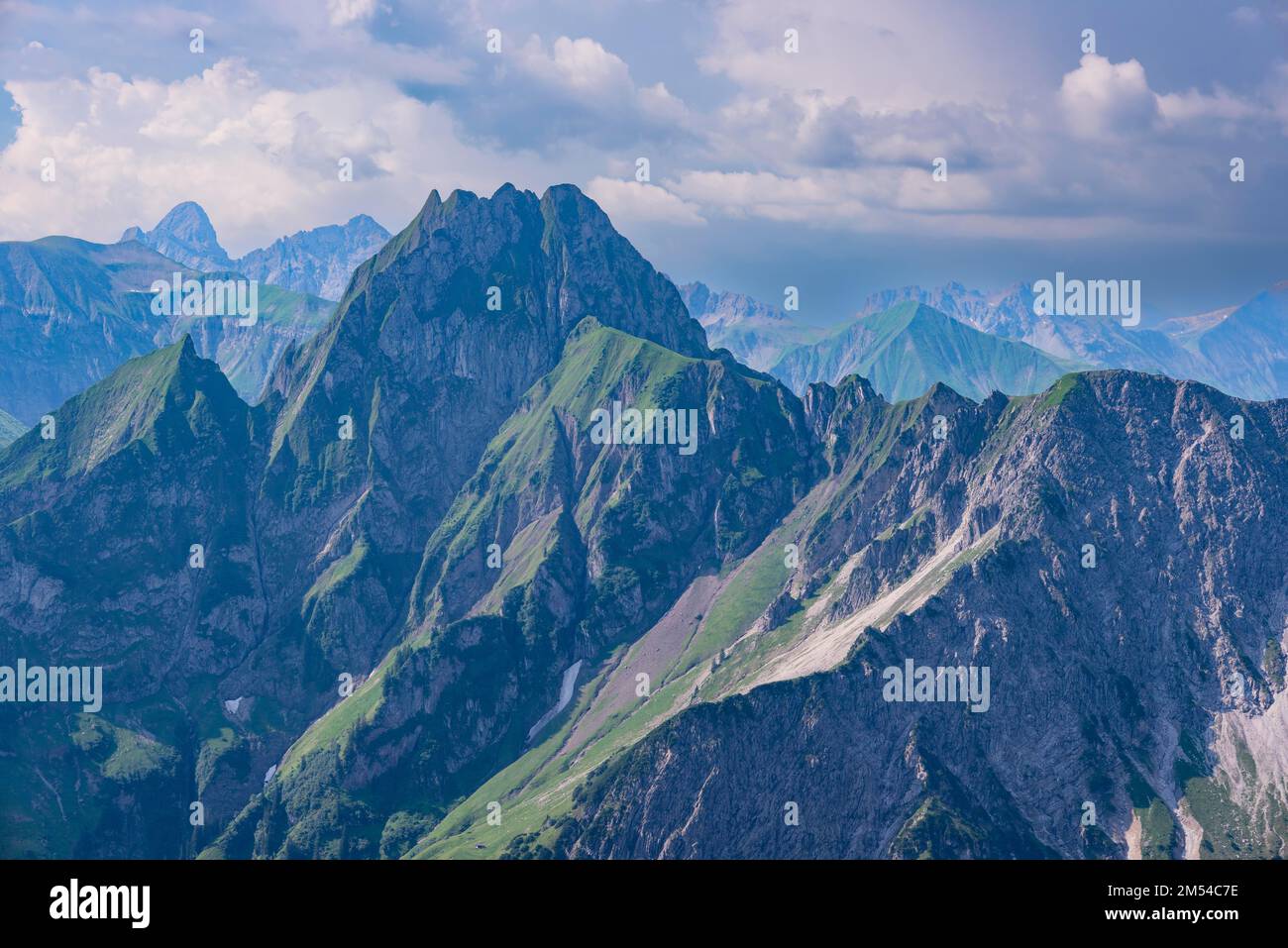 Mountain panorama from Laufbacher-Eckweg to Hoefats, 2259m, Allgaeu ...