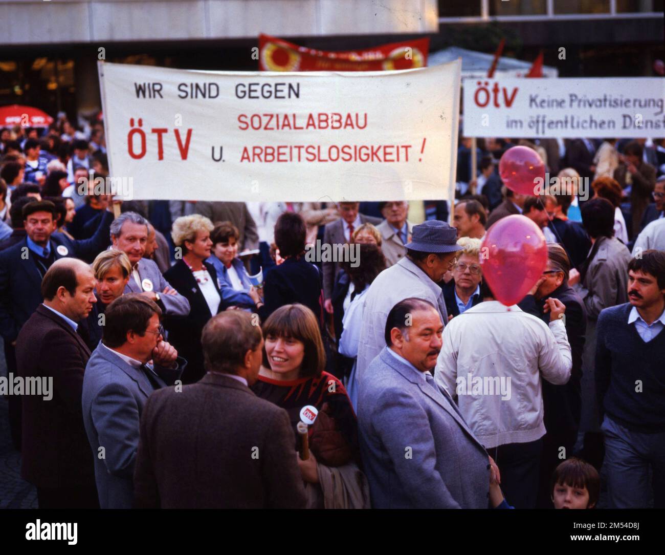 Harbor labor strike hi-res stock photography and images - Alamy